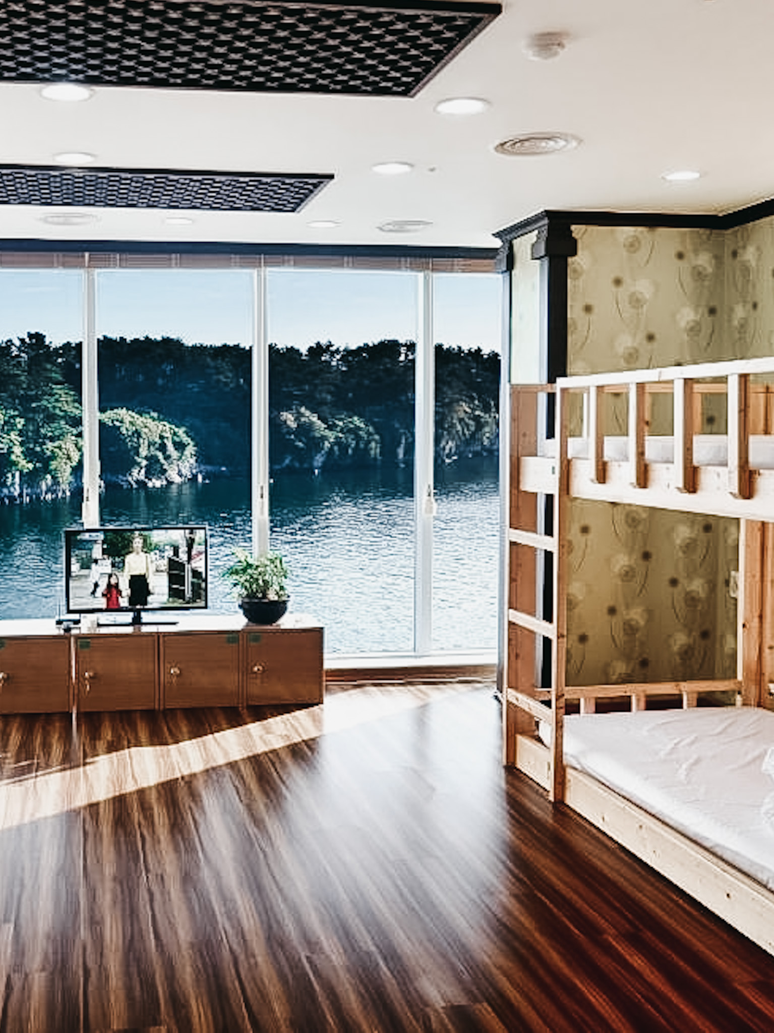 Paradise in South Korea – The 10 Best Jeju Island Accommodations – Next Stop: Korea